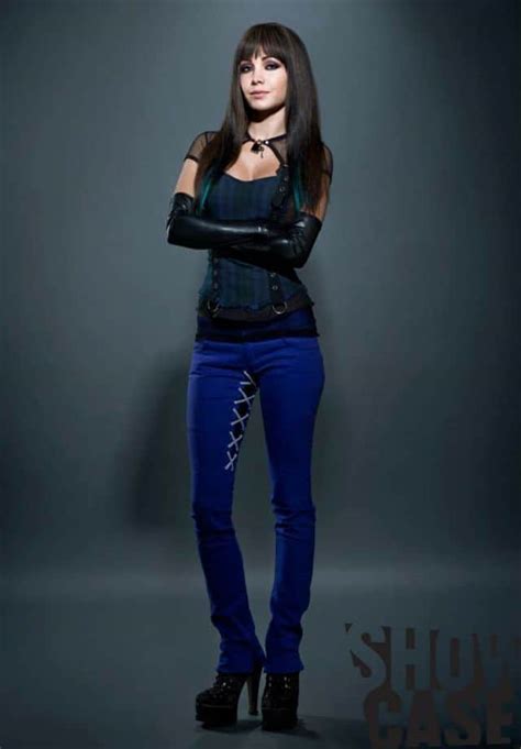 Lost Girl Season 4 Cast Photos Seat42f