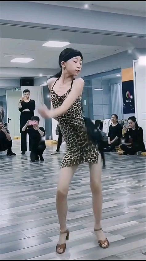 茉晗，又美又飒拉丁舞腾讯视频