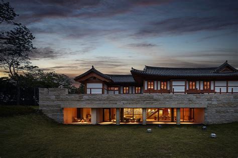 The Hanok Heritage House Illustrates Its Name Hospitality Design