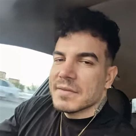 دانلود آهنگ دلم فره راضیه عشقم ماشین بازیه از فرهاد فرهادی کیفیت 320 با