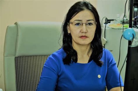 О Чимэдсүрэн Дэлхийн улс орнууд хөл хориог үргэлжлүүлсээр байна