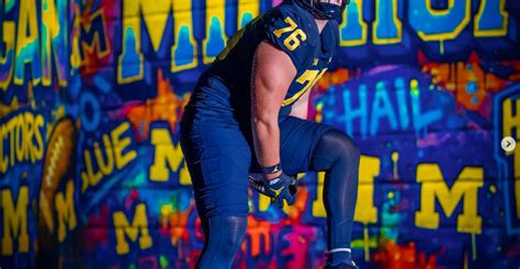 Former Michigan Football Ol Bear Mcwhorter Commits To Sec School