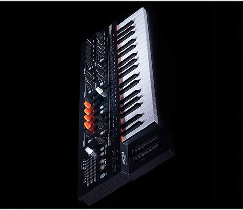 Arturia Minifreak Hybrid Polyphonic Synthesizer 6 Voice Digital