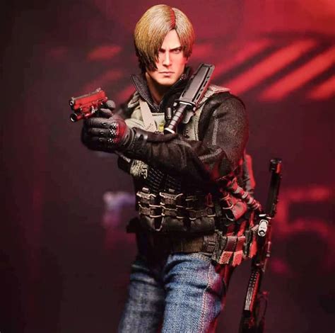 Resident Evil Damnation Leon Gun