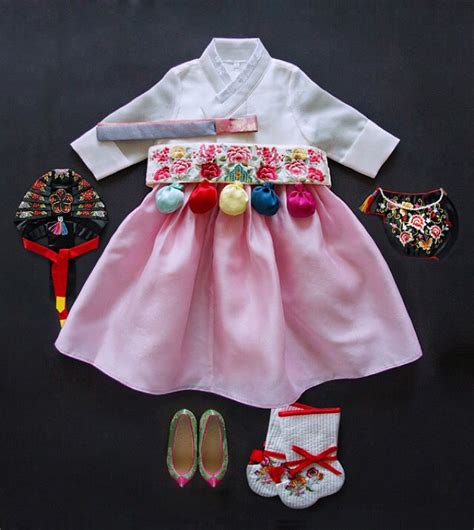 마리하우스 전통돌상 전통백일상 한복 대여 전통돌상전통돌상대여돌한복전통한복백일상돌상대여100일상돌복대여전통백일상상차림돌상꾸미기돌상전통스타일럭셔리추천