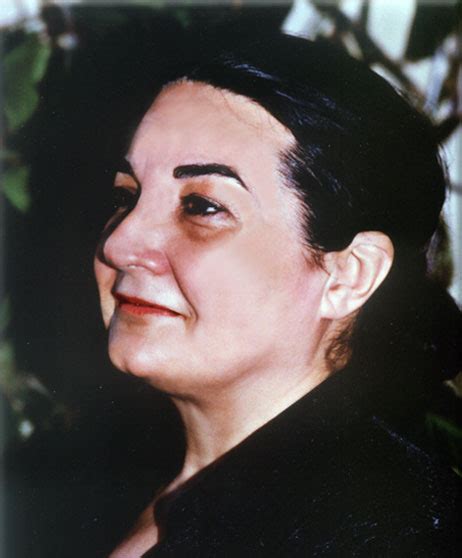 پوران فرخزاد Of سبع نساءسبع قصص