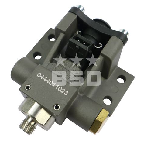 High Quality Scr Systems Urea Dosing Module Pump Urea Injector 1674661