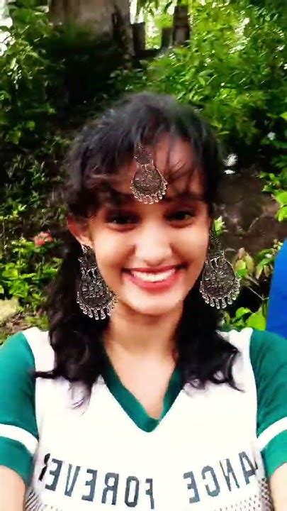 මාව අඩවල විහිලු කරන පිස්සු කෝලම මගේ💞😁 Viralvideo Love Youtube