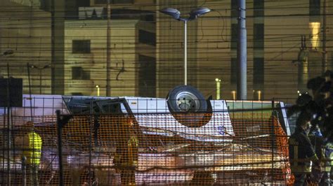 Един загинал и 12 ранени при жестока катастрофа в Италия Новини бг