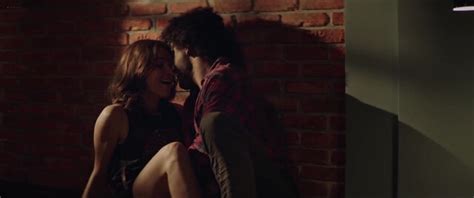 Nude Video Celebs Priscila Reis Sexy Leticia Colin Nude A Porta Ao Lado