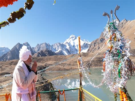 Modi In Uttarakhand Pm Performs Puja Darshan At Parvati Kund Wears