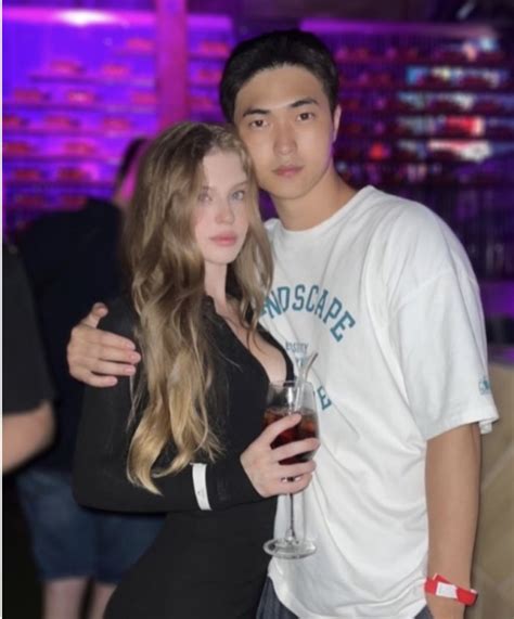 한국인 여자친구랑 헤어지고 국제 결혼해서 대박 난 한국남자 오늘의 핫이슈