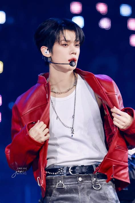 Pin By Mels On Txt Txt How To Look Better Fun Vid