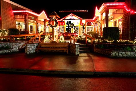 Cannon Beach Downtown Shopping Holidays Cannon Beach Oregon Coast