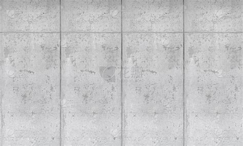 裸露的混凝土墙没有抹灰或贴面。观察表面。设计功能