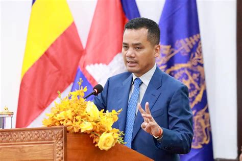 ឯកឧត្តមអភិសន្តិបណ្ឌិត ស សុខា ផ្ដល់គោលការណ៍គន្លឹះ និងណែនាំដល់អភិបាលខេត្តកំពង់ស្ពឺថ្មី