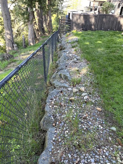 Backyard Fence Issue Rlandscaping