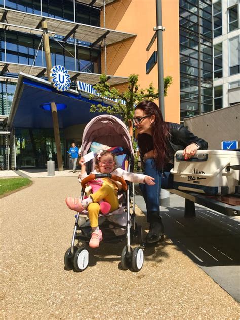 Подай ръка на КАЯ Почти 4 месеца и 120 инжекции по късно отново сме пред болницата която