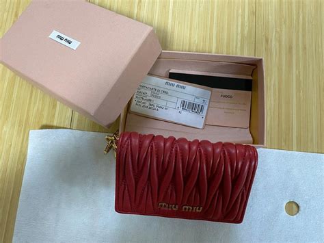 미우미우 카드지갑 헬로마켓