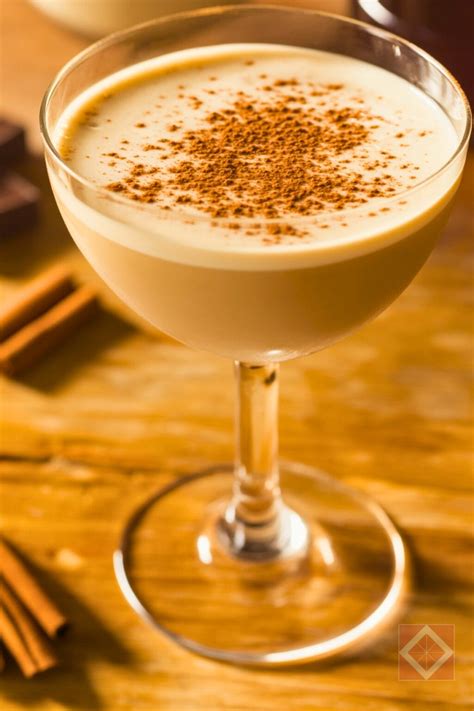 Classic Brandy Alexander Cocktail Recipe
