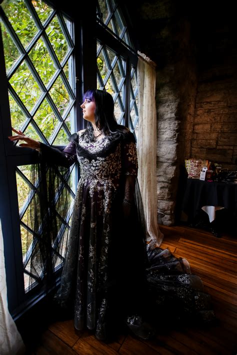 This Spooky Renaissance Faire Wedding Had The Cutest Mushroom Wedding Cake • Offbeat Wed Was