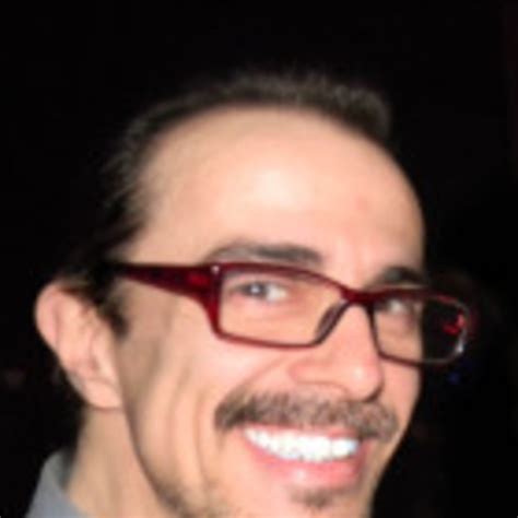 Daniel Belfiore Editor Editorial Bella Abril Xing