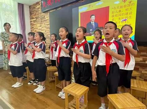 大境门小学开展童心向党我向党旗敬个礼主题教育活动 澎湃号政务 澎湃新闻 The Paper