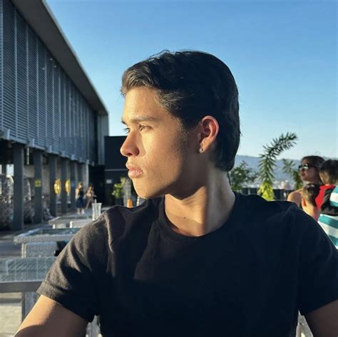 Kyle Echarri R Trueratecelebrities