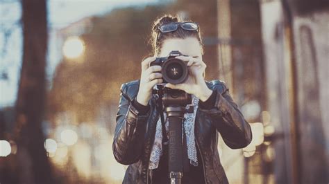 Importance of using monopod in Photography | 69 drops studios