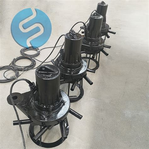 新式离心曝气机 水下增氧设备 化工机械设备网