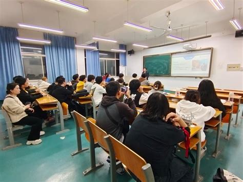 柬埔寨橡胶大亨胡金林来访温州大学华侨学院并走进侨特色课堂 温州大学华侨学院