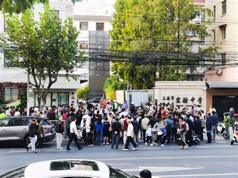 【6图】静安区芷江西路沿街纯一楼260平重餐饮业态不限生鲜超市均可以上海静安闸北公园商铺租售生意转让出租 上海58同城