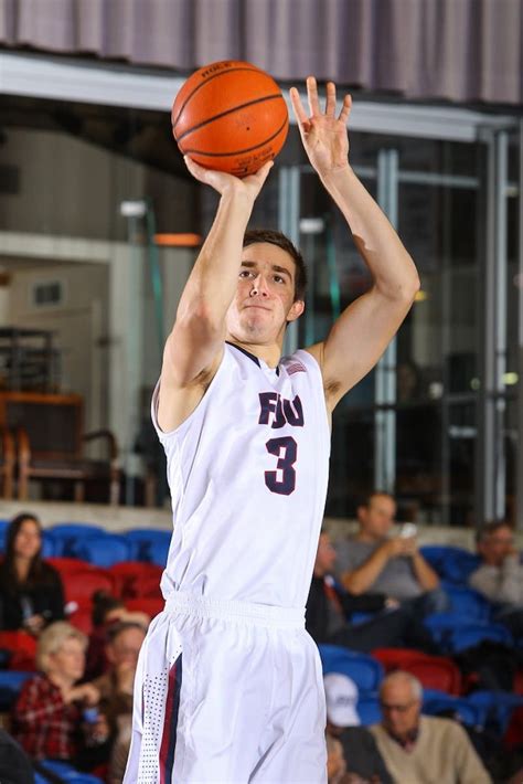 Qanda With Penn Basketball Transfer Matt Macdonald The Daily Pennsylvanian