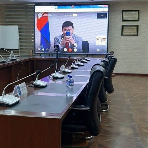 НИТХ ЫН ДАРГА Нийслэлийн Иргэдийн Төлөөлөгчдийн Хурал Facebook