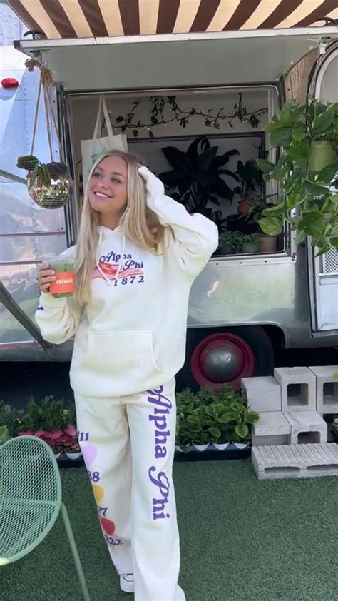 Alpha Phi Set The Hang Loose Hut Artofit