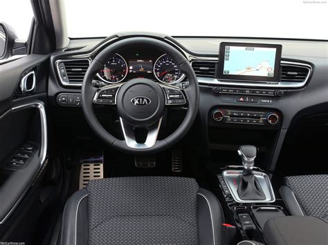 Kia Ceed 2019 Pictures Information And Specs