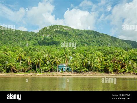 Vacation Tiny House Stock Videos And Footage Hd And 4k Video Clips Alamy