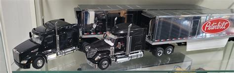 20220504065335 Adam Grenier Flickr