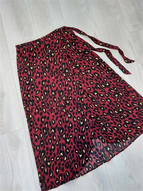 Спідниця на запах — ціна 170 грн у каталозі Довгі спідниці Купити жіночі речі за доступною ціною