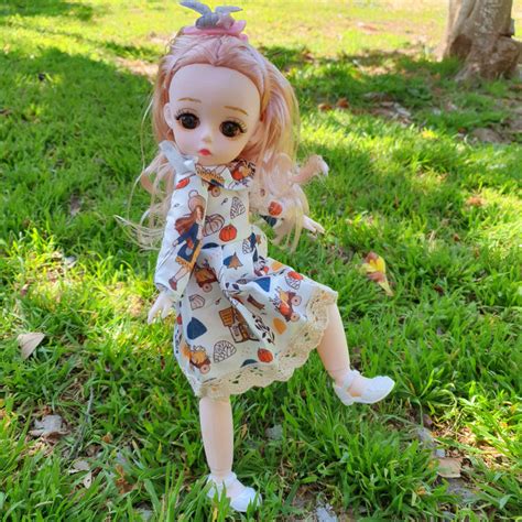 قیمت و خرید عروسک مدل تمام مفصلی موزیکال طرح چشم تیله ای انیمه ای ارتفاع 30 سانتی متر