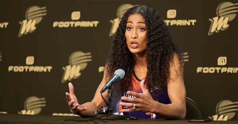 Wnba Star Skylar Diggins Opens Up About A Difficult Year Fff The Court