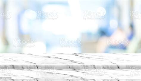 빈 단계 흰색 대리석 테이블 상단 부분 환자 대기 Bokeh 빛 배경 병원에서 의사에 대 한 모의 귀하의 디자인의 디스플레이 대 한 서식 파일을 제품의 광고에 대 한 배너