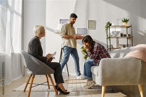 3 самые несовместимые пары знаков Зодиака им крайне сложно построить