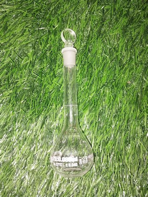 Cylindrical 100ml Borosilicate Glass Flask For Chemical Laboratory At