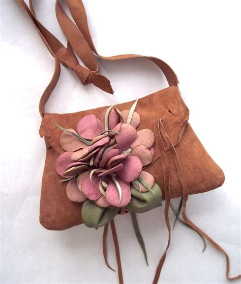 АППЛИКАЦИИ ИЗ "ЖАРЕНОЙ" КОЖИ.. Обсуждение на LiveInternet - Российский ...