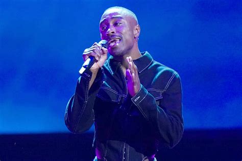 Sensational Cameron Wright Stuns The Voice Season 26 Coaches