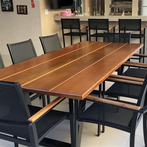 Mesa Retangular Com Tampo Em Madeira Com Poltrona Tulipa Tela Lunna Móveis