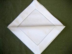 Diamond Arrow Napkin Folding Style