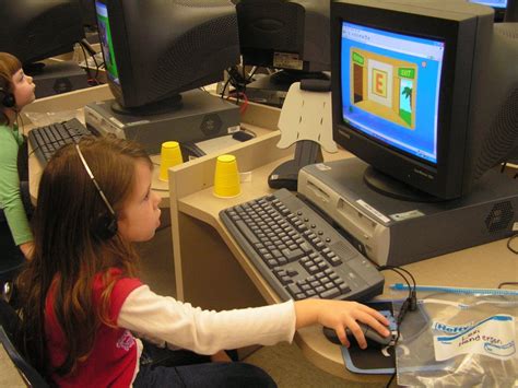 Green Meadow Elementary Media Center