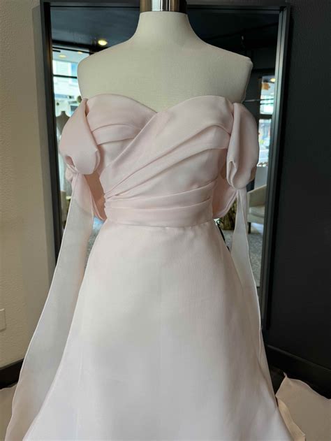 Blue Willow Macy Sample Wedding Dress Save 40 Stillwhite